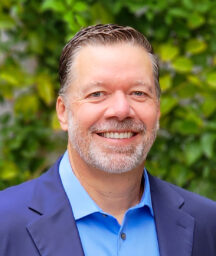 Leadership Team | Mark Thomas